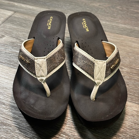 Coach | Shoes | Coach Flip Flops Womans 9b | Poshmark